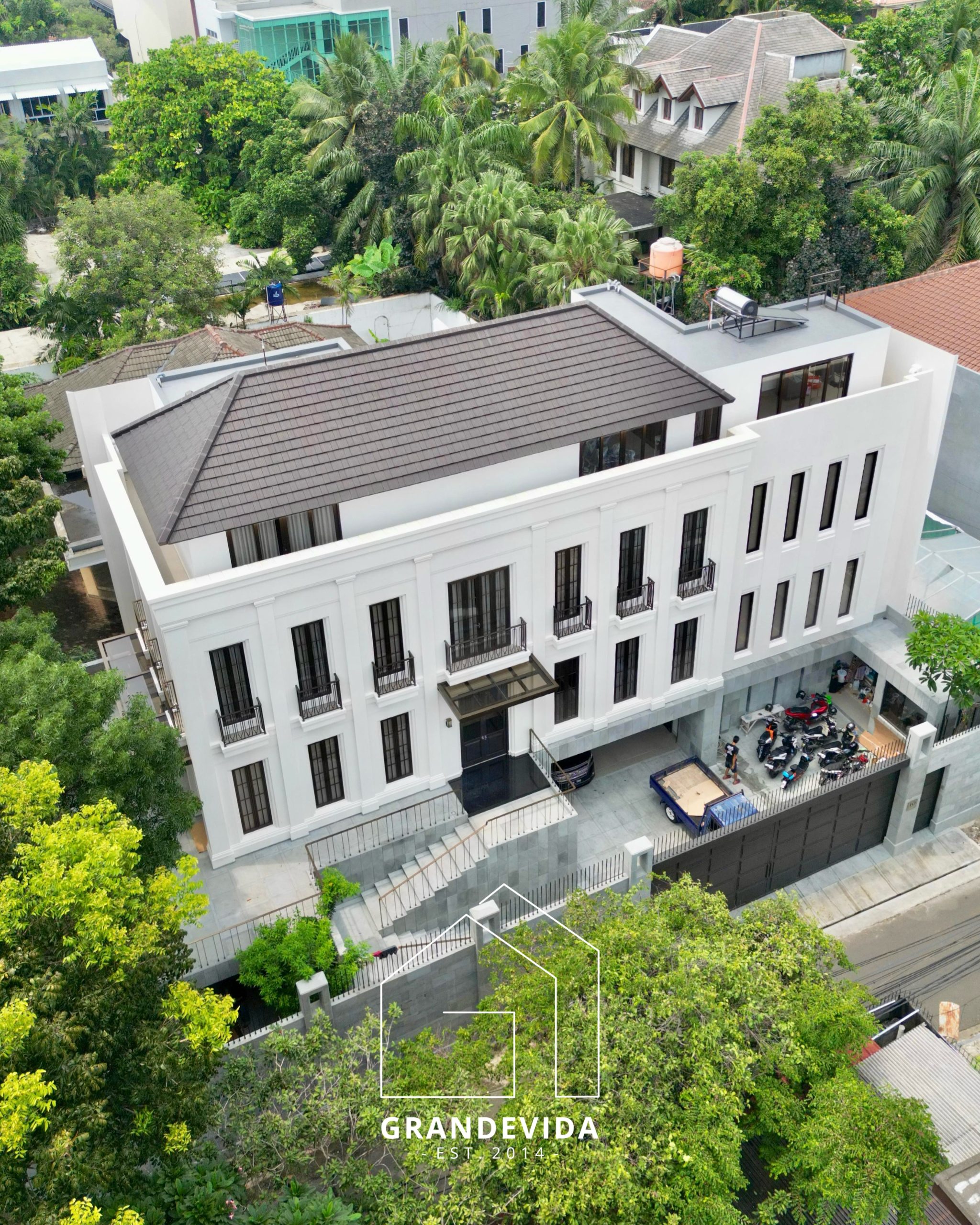 HOUSE - FOR SALE - KEMANG - Jakarta Property